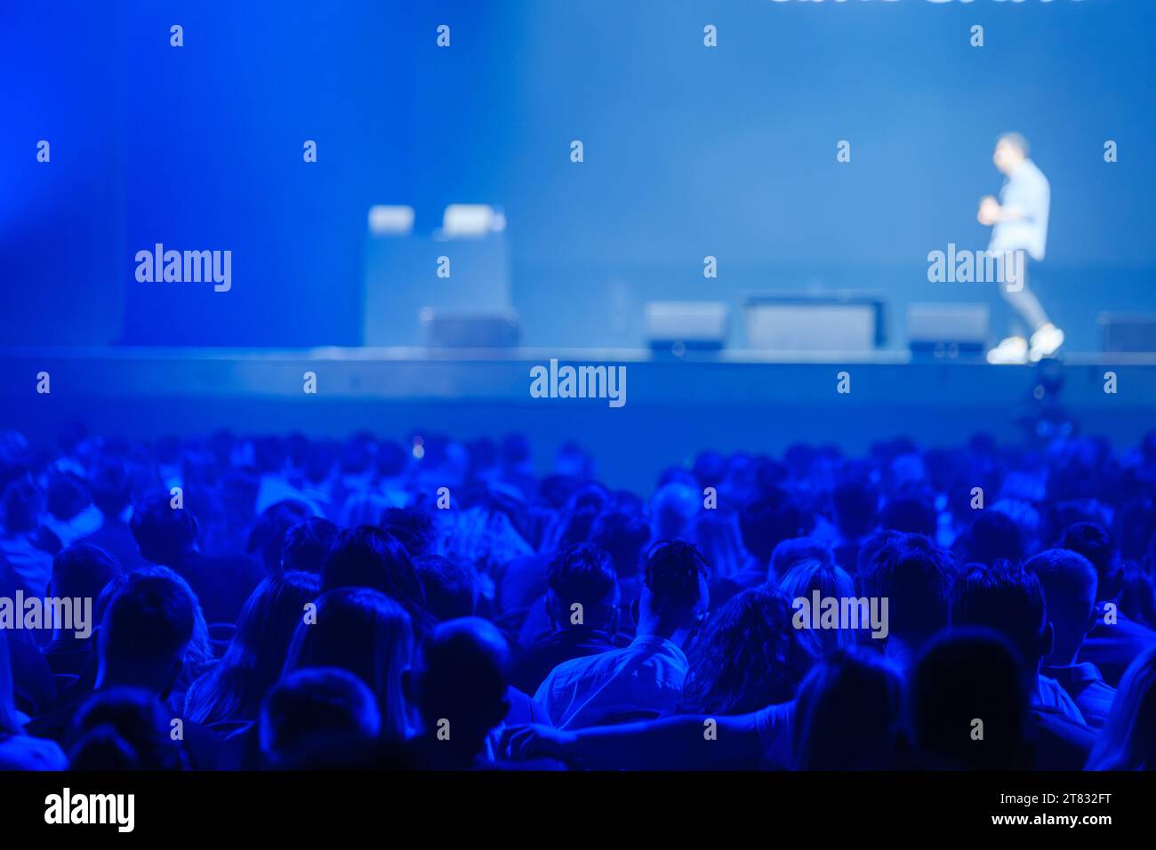 Concert stage illuminated view hi-res stock photography and images - Alamy