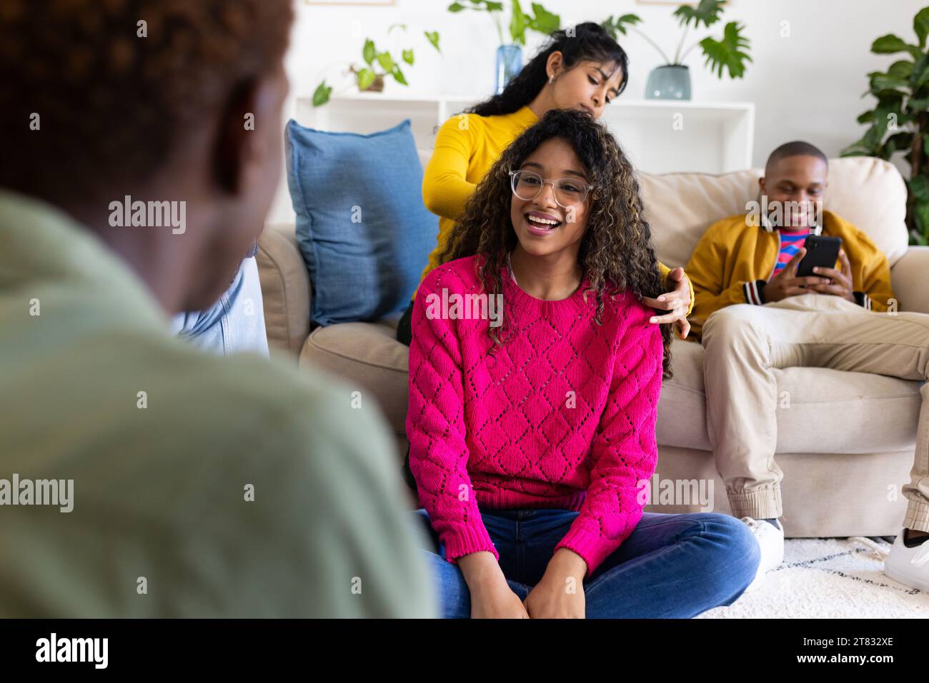 Talking circle hi-res stock photography and images - Alamy