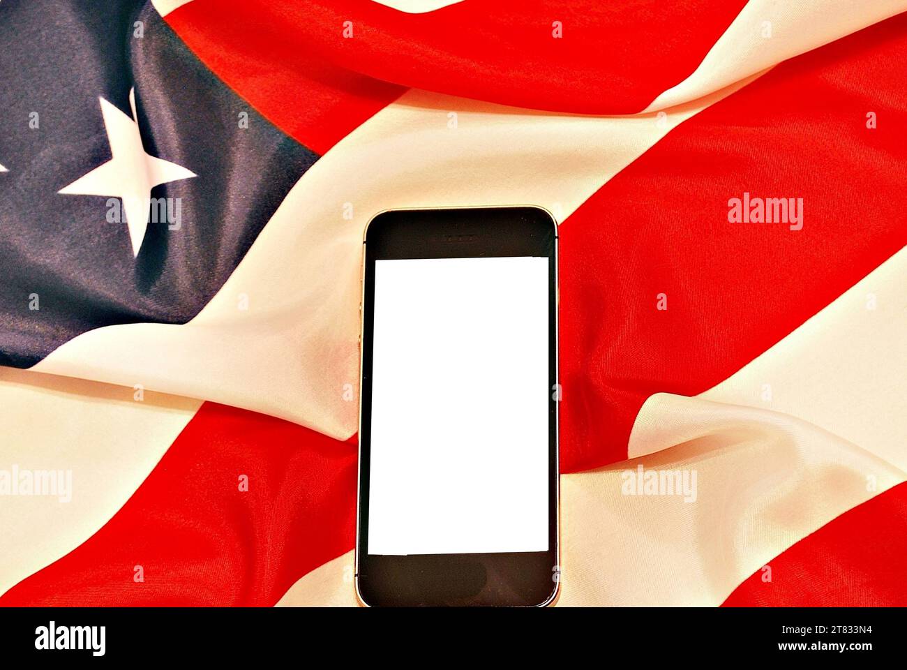 Smartphone and Us flag Stock Photo - Alamy