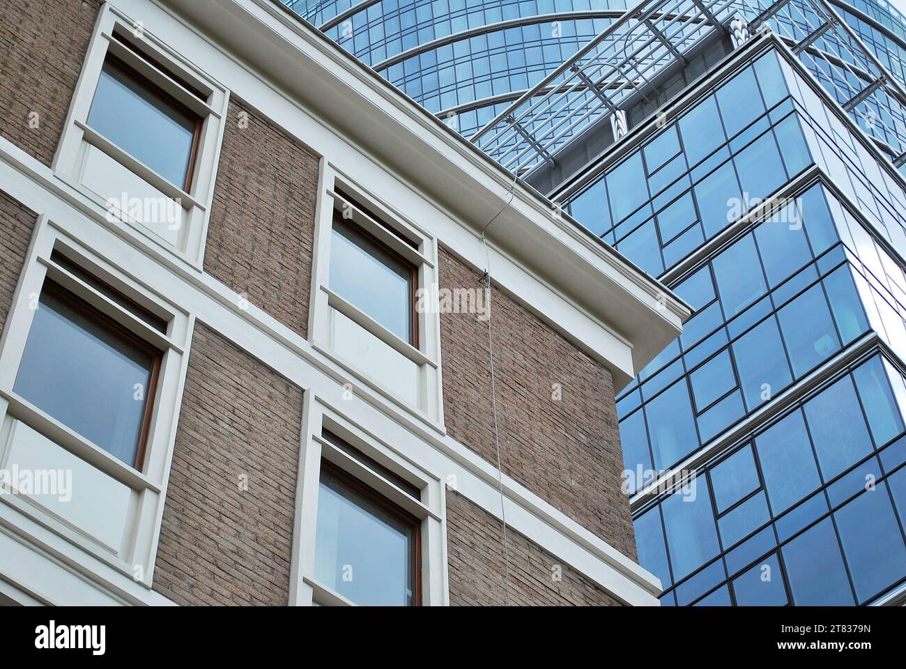 Ancient tenement house stone hi-res stock photography and images - Alamy