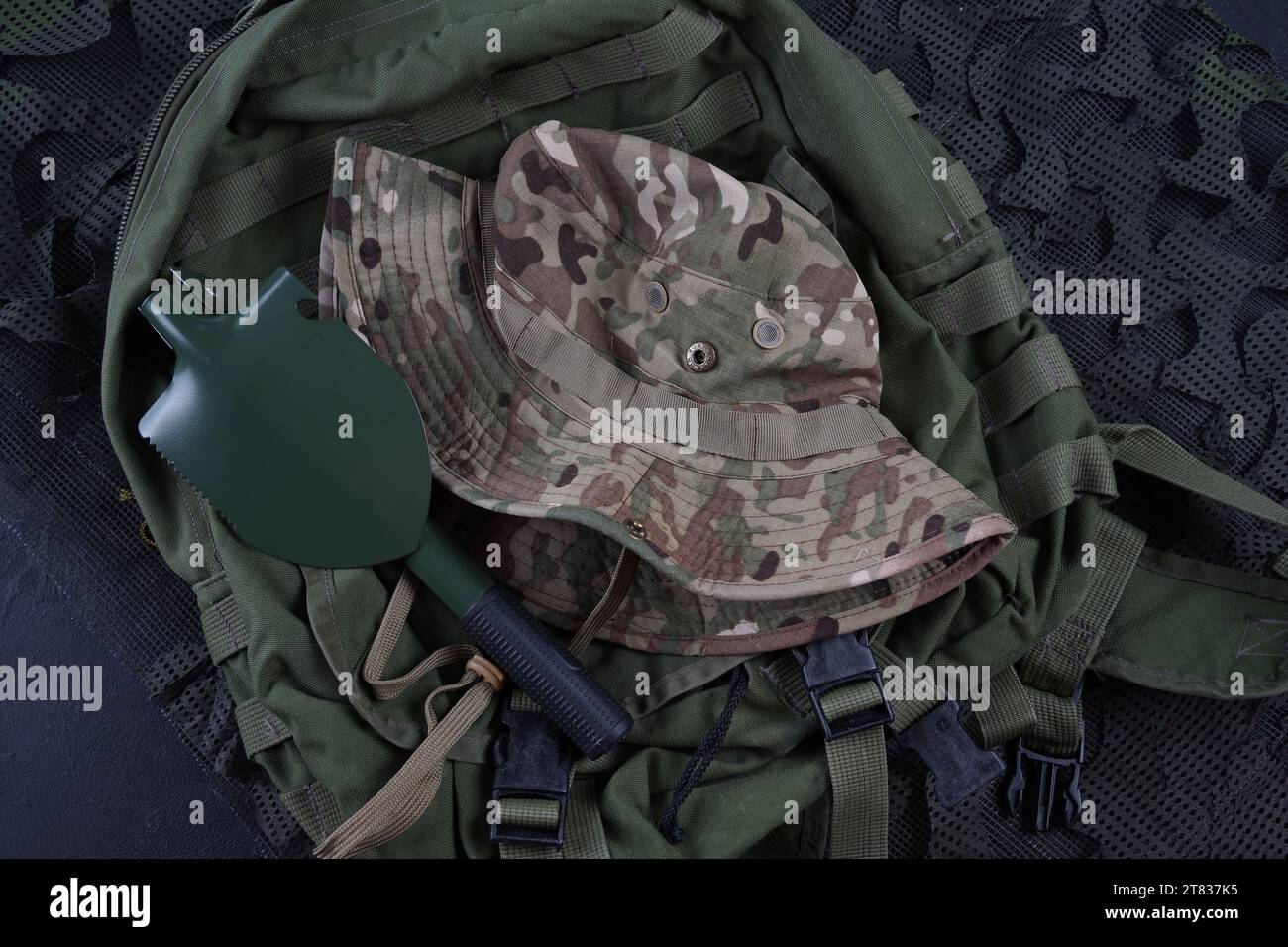 Military gear. Army tactical boonie hat, Army bag, Foldable sapper ...