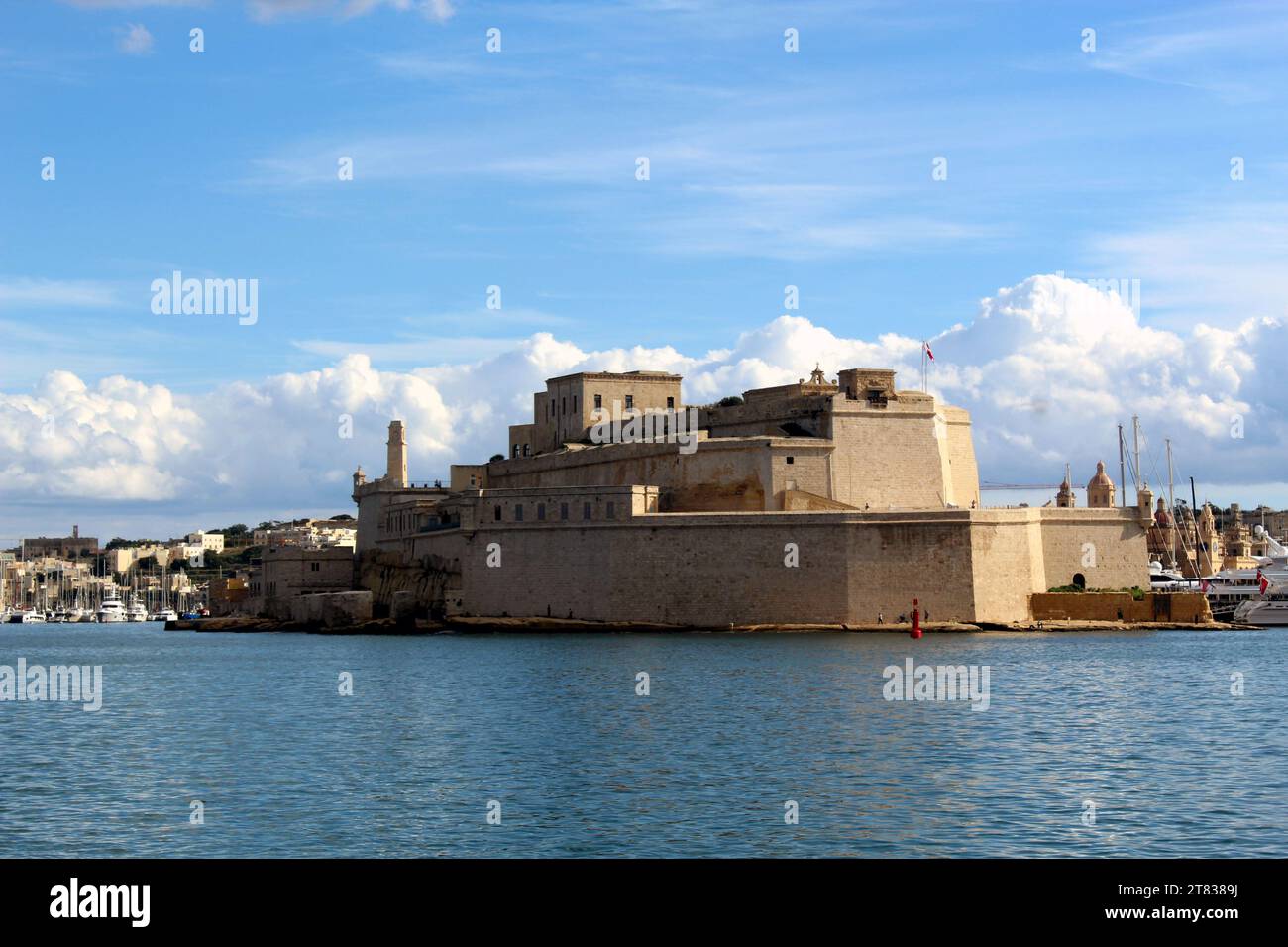Fort St. Angelo and the Grand Harbour in Vittoriosa, Malta Stock Photo ...