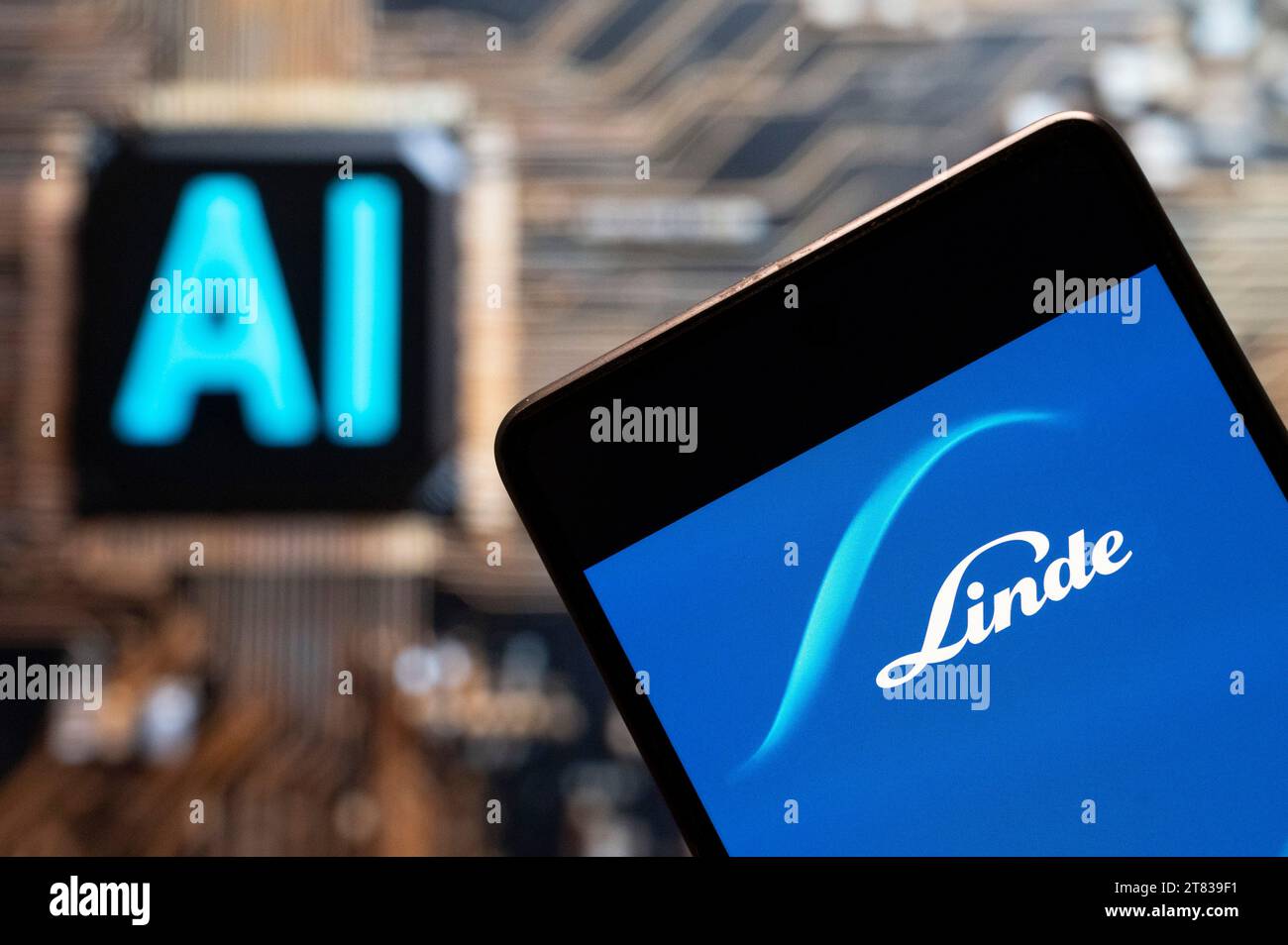 Lin technology company logo hi-res stock photography and images - Alamy