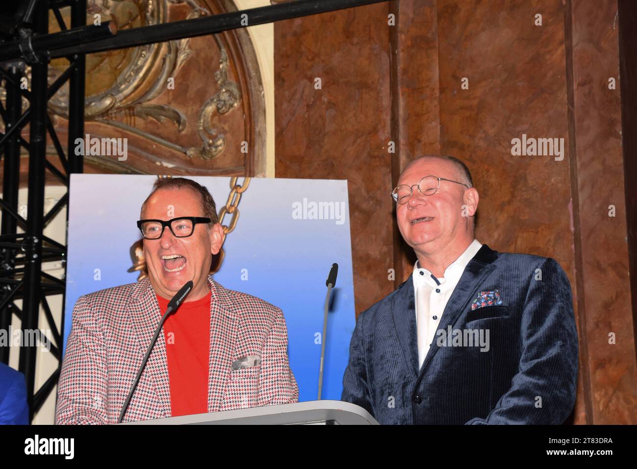 Karl Valentin Orden Preistraeger Volker Heissmann Kabarettist Martin ...