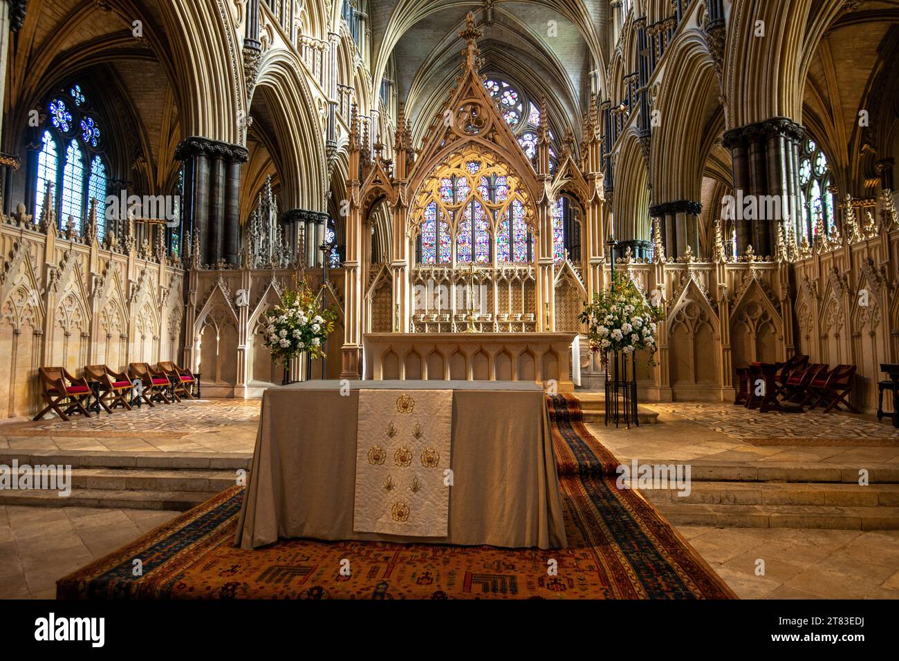 The High Alter of Lincoln Cathedral, Lincoln, Lincolnshire Stock Photo ...