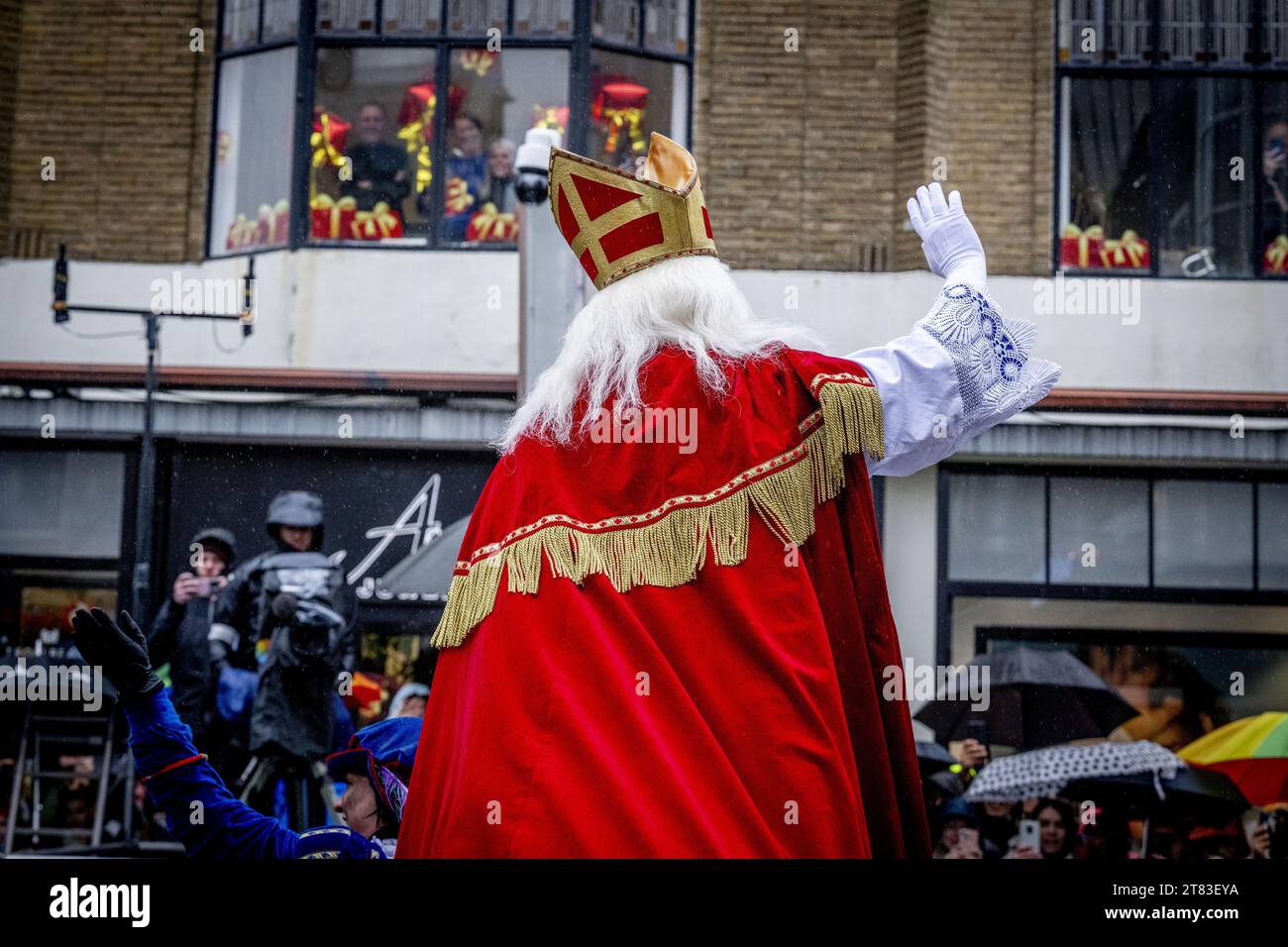 GORINCHEM - Sinterklaas during the national arrival of Sinterklaas. ANP ...
