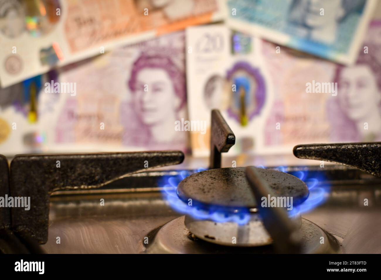 English cash hi-res stock photography and images - Alamy