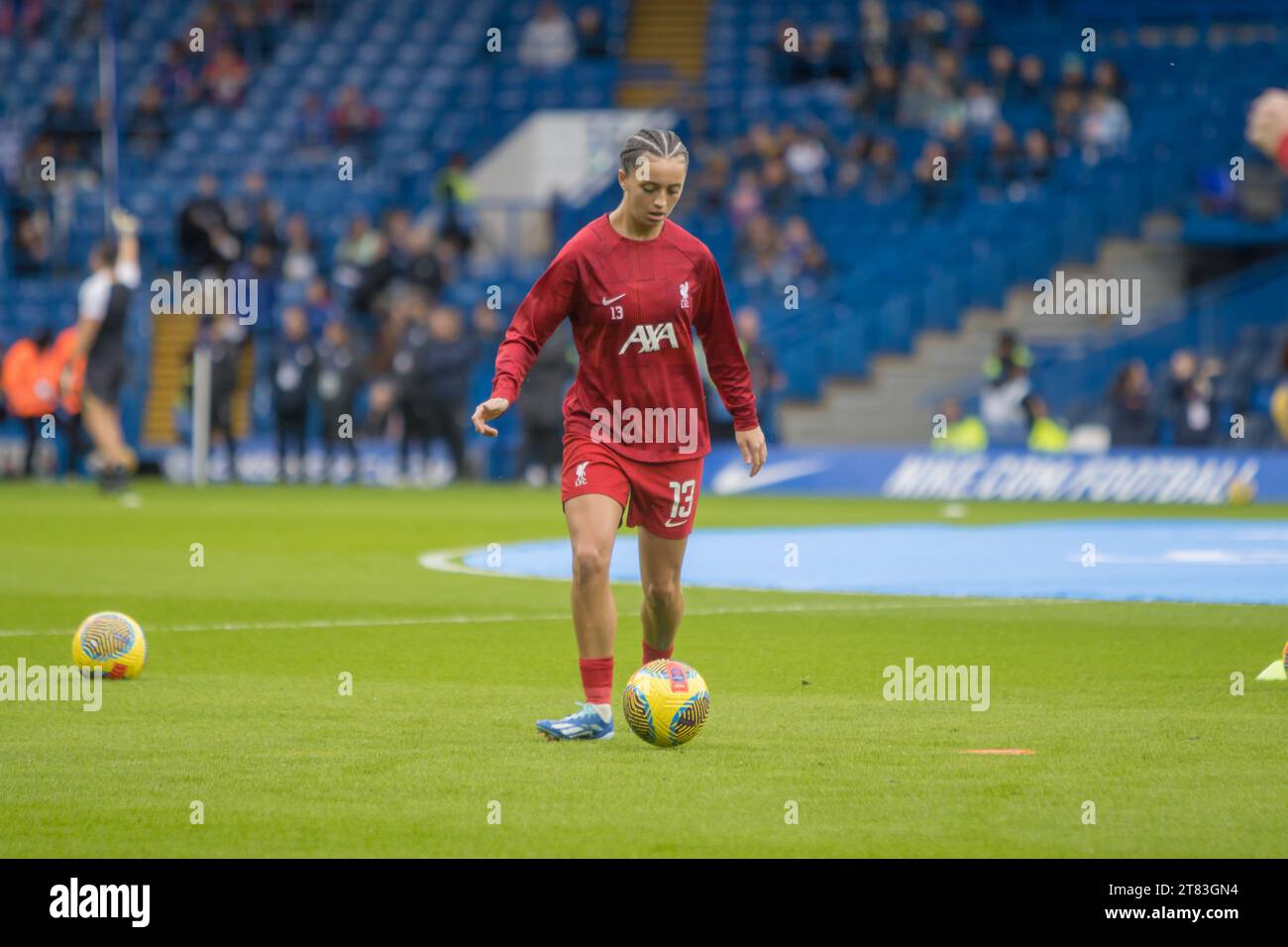 Chelsea, UK. 18th Nov, 2023. Mia Enderby (13 Liverpool) warming up ...
