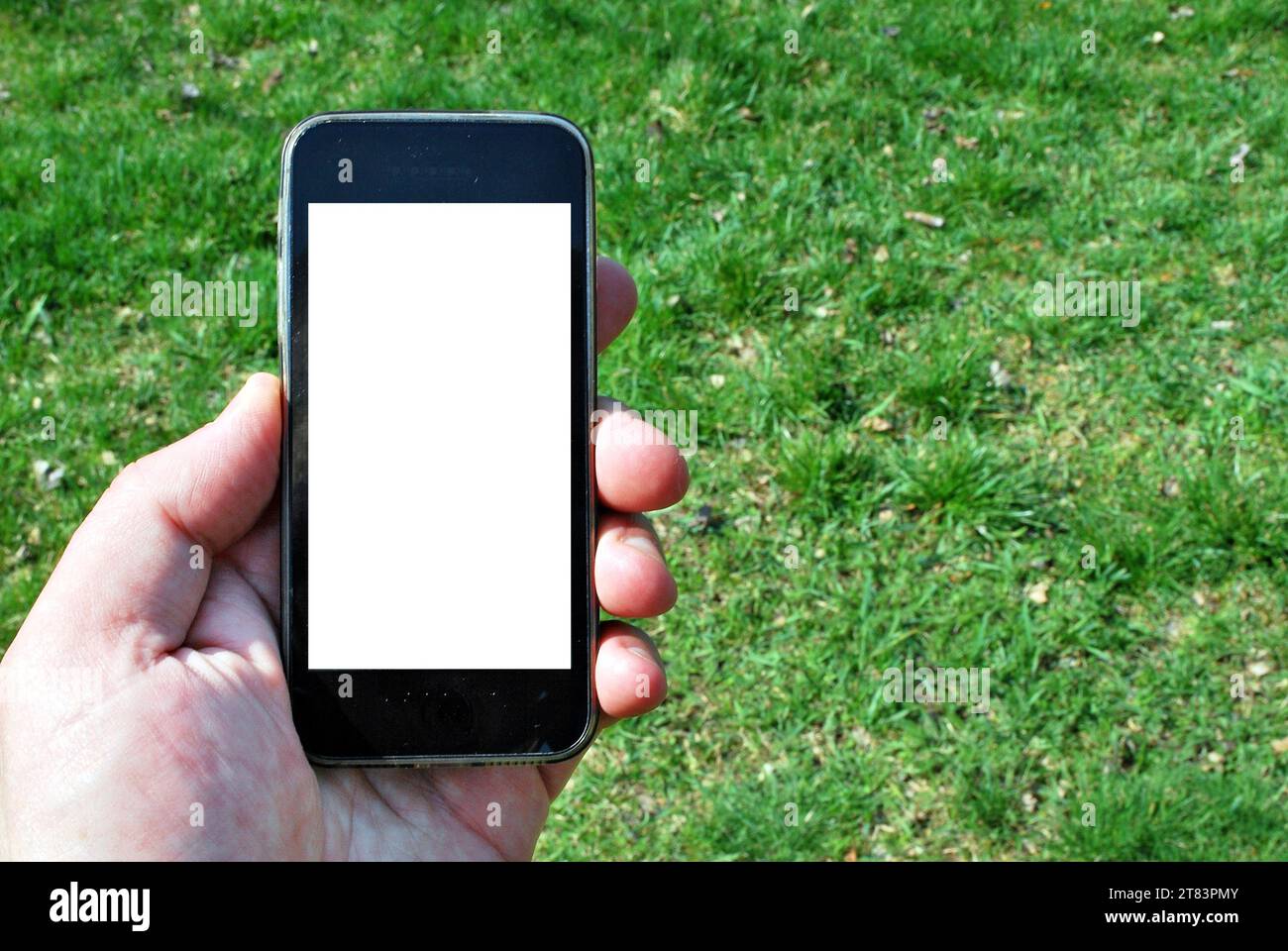 Hand store smartphone network hi-res stock photography and images - Alamy