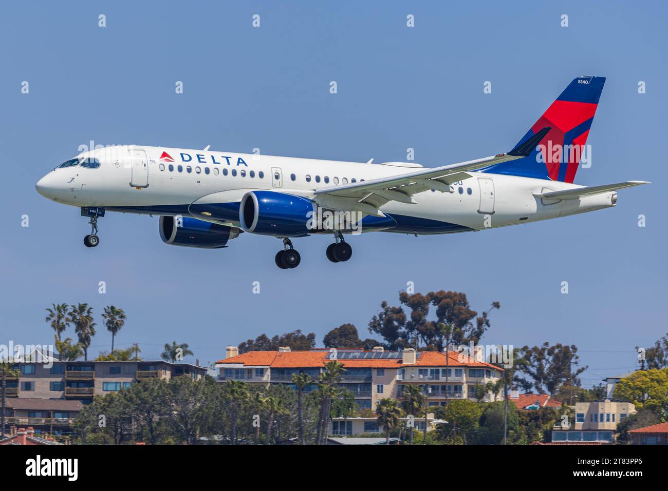 Delta air lines routes hi-res stock photography and images - Alamy