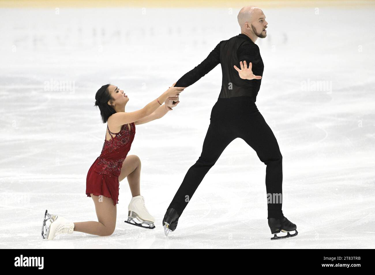 Ellie Kam and Danny O'Shea of the United States perform during the ...