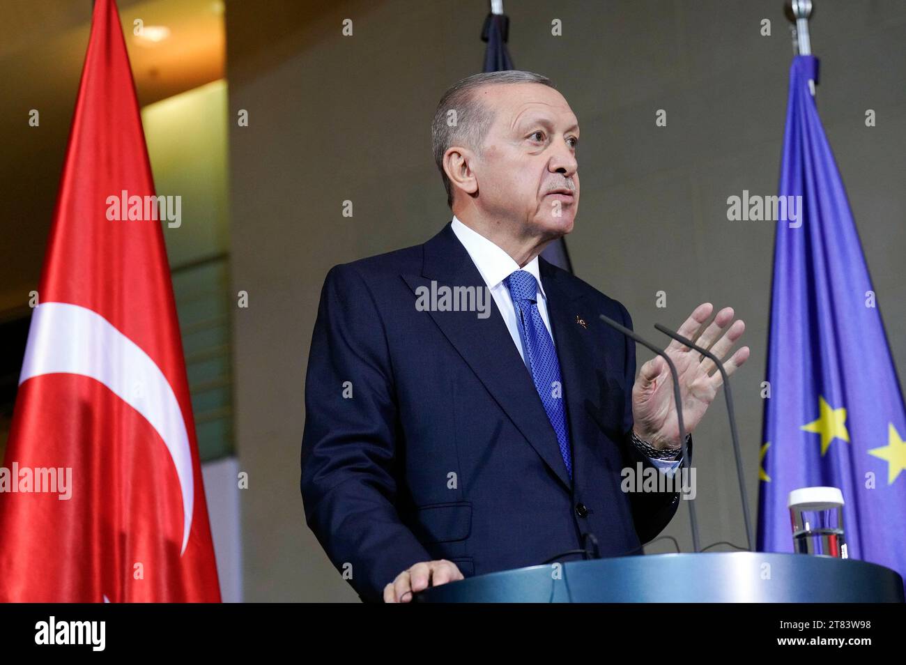 Recep Tayyip Erdogan beim Empfang zu einem gemeinsamen Gespräch mit dem ...