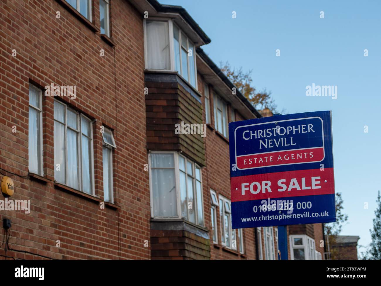 Iver buckinghamshire houses hi-res stock photography and images - Alamy