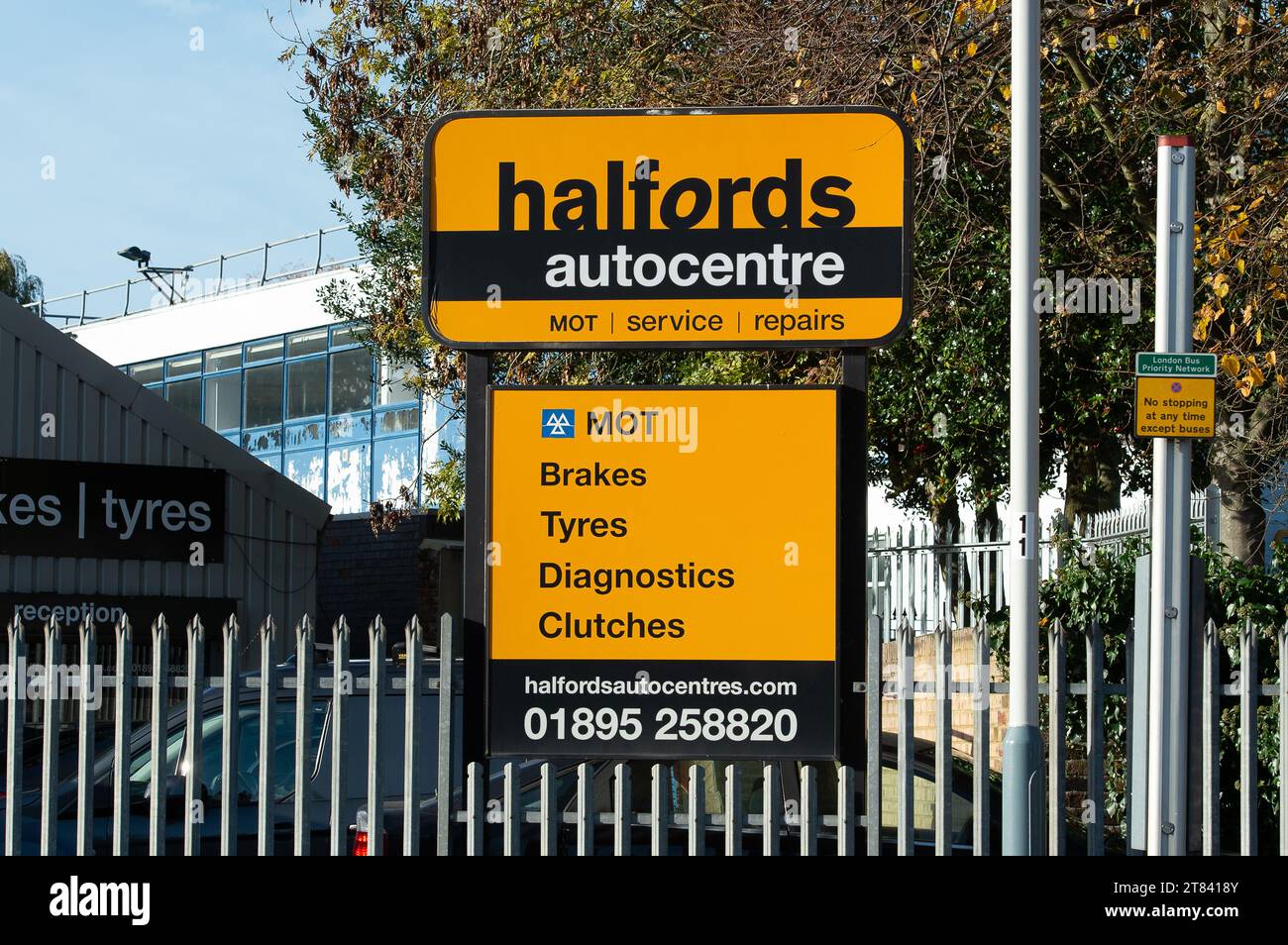 Halfords and car hi-res stock photography and images - Alamy