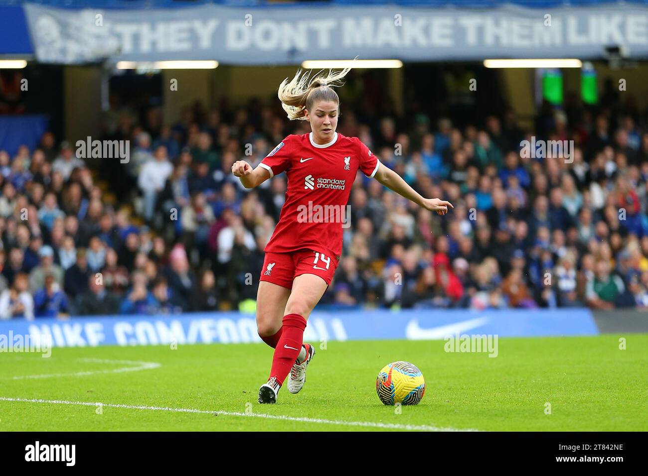18th November 2023; Stamford Bridge, London, England: Womens Super ...