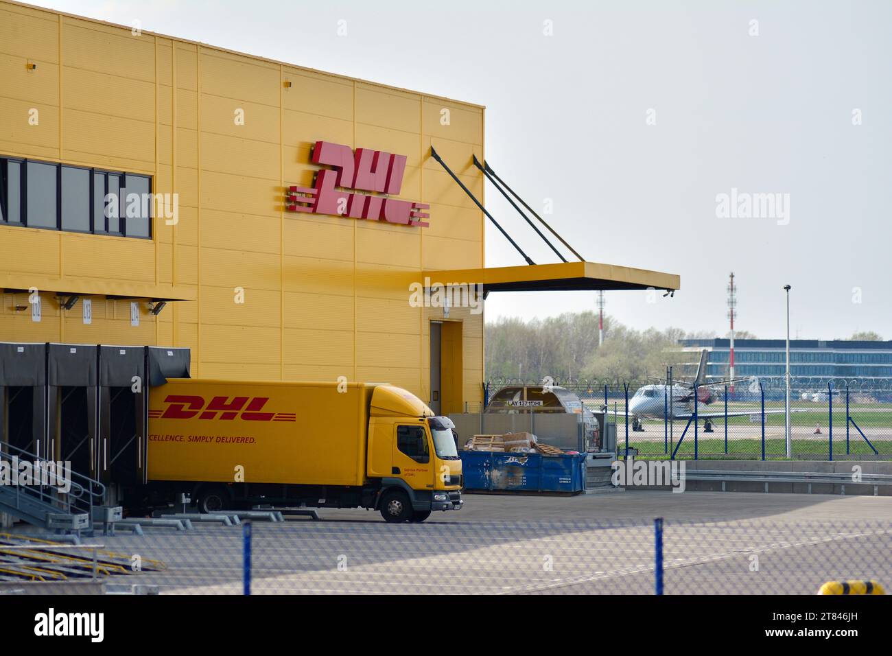 Dhl design hi-res stock photography and images - Alamy