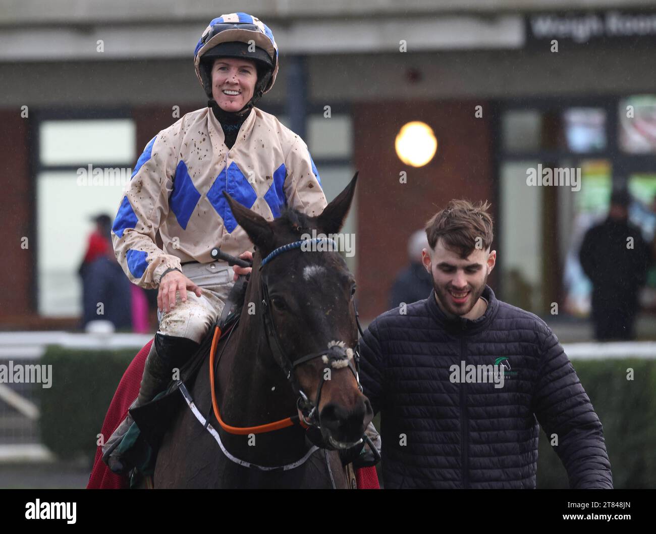 Captain guinness racecourse hi-res stock photography and images - Alamy