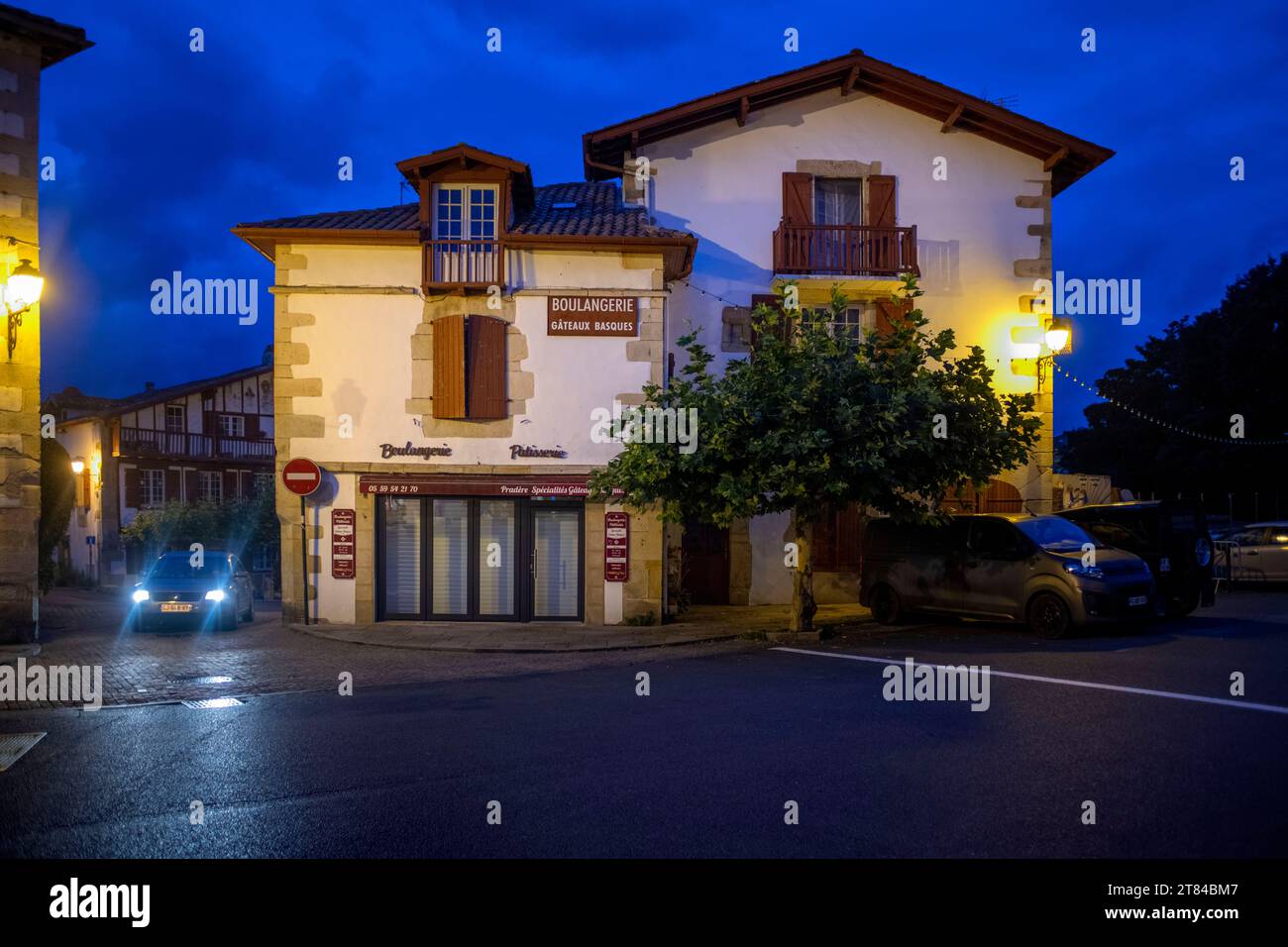 Restaurtant and the main square in Sare village, Pyrenees Atlantiques ...