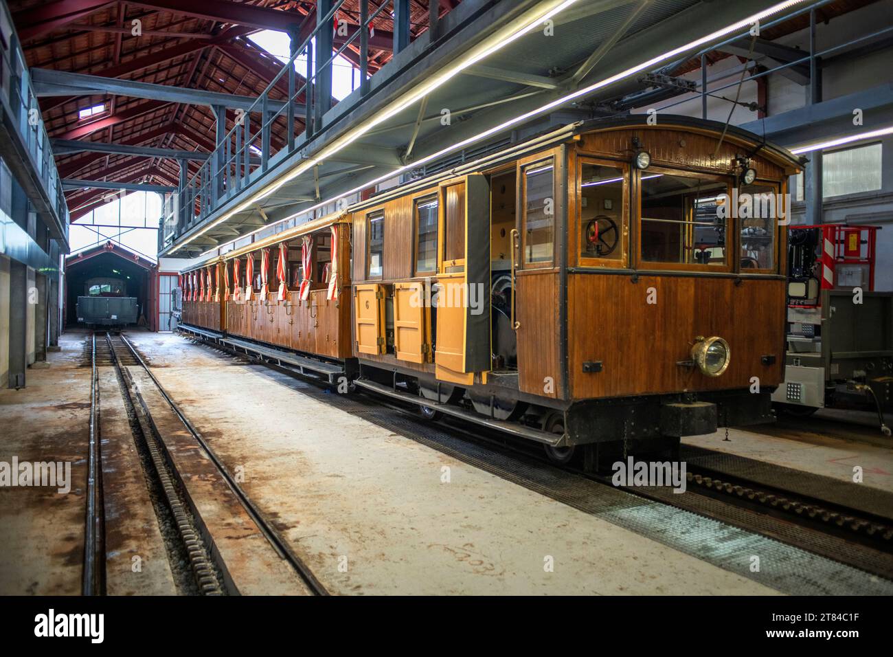 Garage de locomotive hi-res stock photography and images - Alamy
