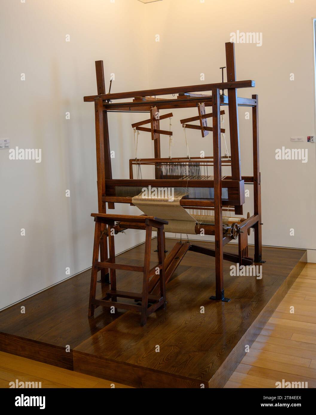 Medieval loom hi-res stock photography and images - Alamy