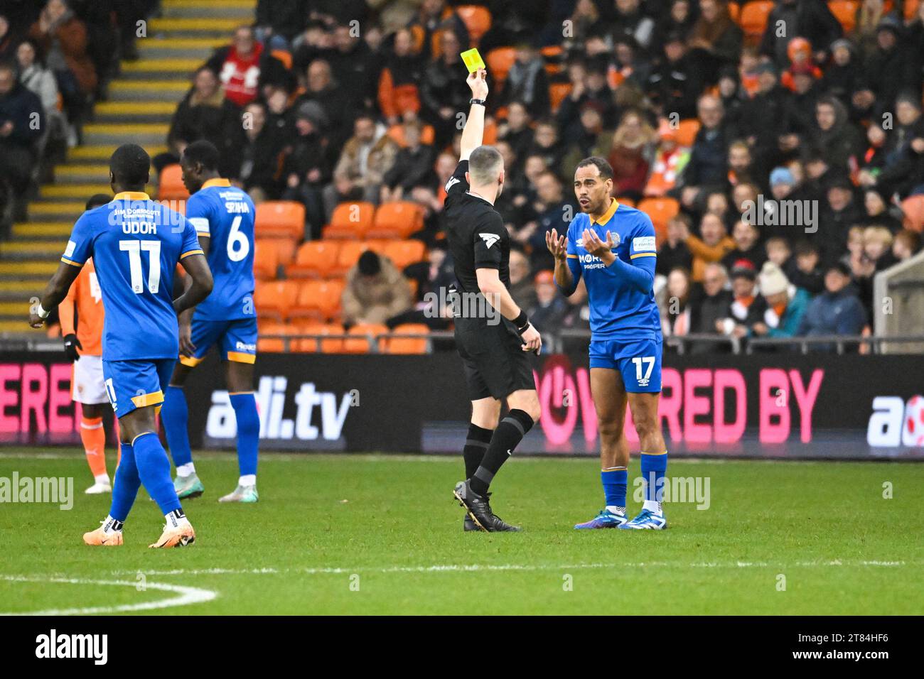 Bloomfield Road, Blackpool, Lancashire, UK. 18th Nov, 2023. League One ...