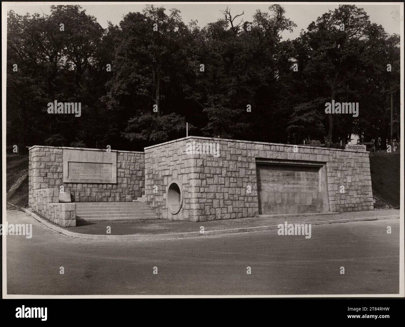 Martin Gerlach jun. Kahlenberg. Silbergelatine around 1930 Stock Photo ...