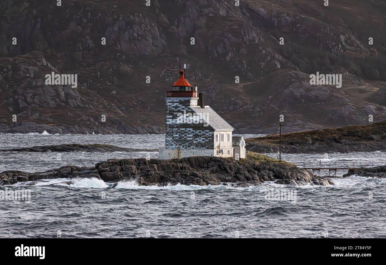 Flover Leuchtturm Der Flover Leuchtturm norwegisch: Flavaer fyr wurde ...
