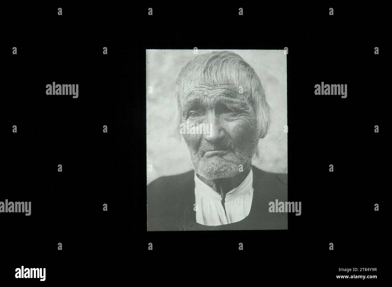 Rudolf Koppitz Tyrolean farmer. Glass diapositive after photography ...