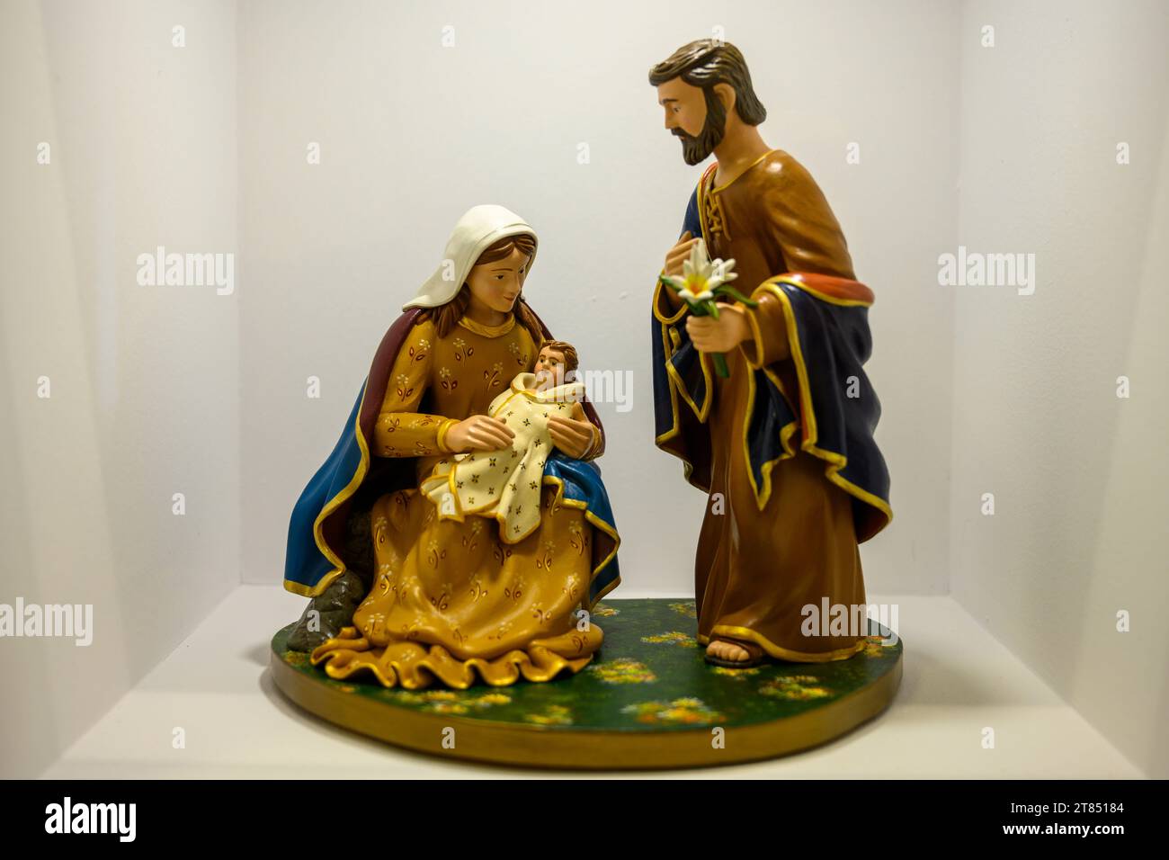 Nativity scene Estremoz clay figure an intangible cultural world ...