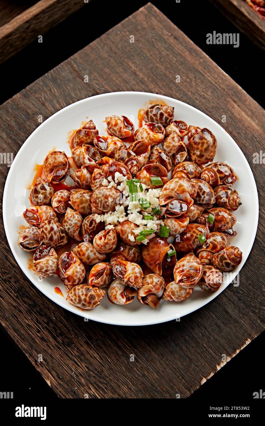 Delicious Chinese food, Sea Snails in Spicy Wine，boiled Sea Snails ，Sea ...