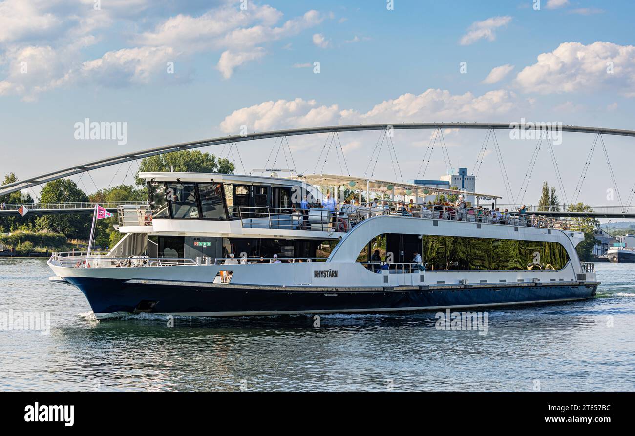 MS Rhystärn Das Flaggschiff der Basler Personenschifffahrt das ...