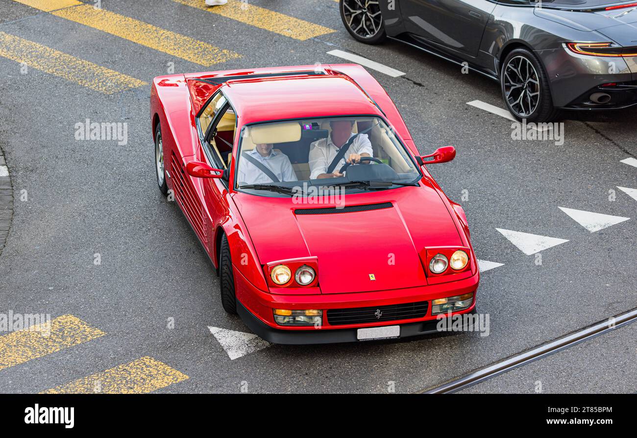Ferrari Testarossa Ein Ferrari Testarossa mit Baujahr circa 1988 auf ...