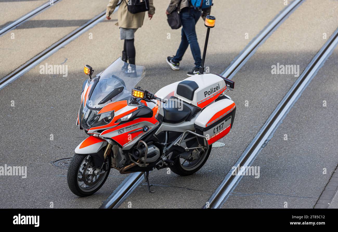 Stadtpolzei Zürich Ein Polizeimotorrad der Stadtpolizei Zürich vom Typ ...