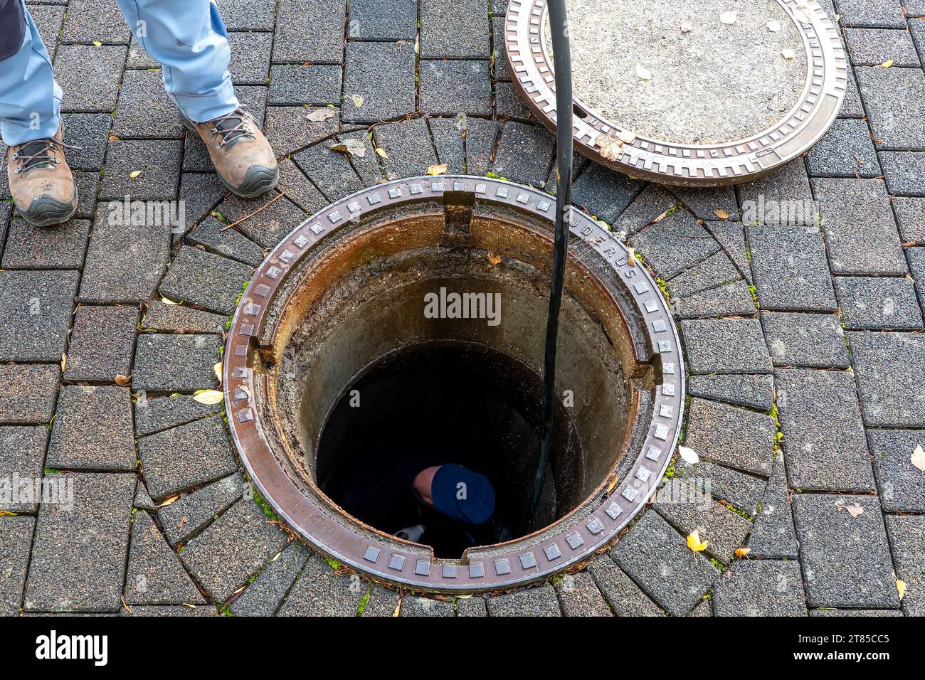 Blocked pipe. Sewer inspection with camera. Sewer cleaning company ...