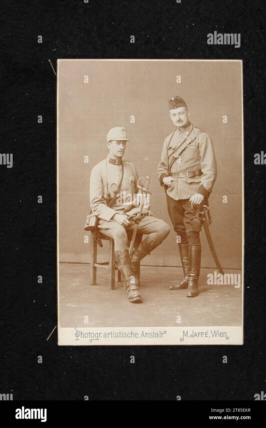 Max Jaffé Arthur Jaffé (sitting) and Walter Jaffé (standing ...