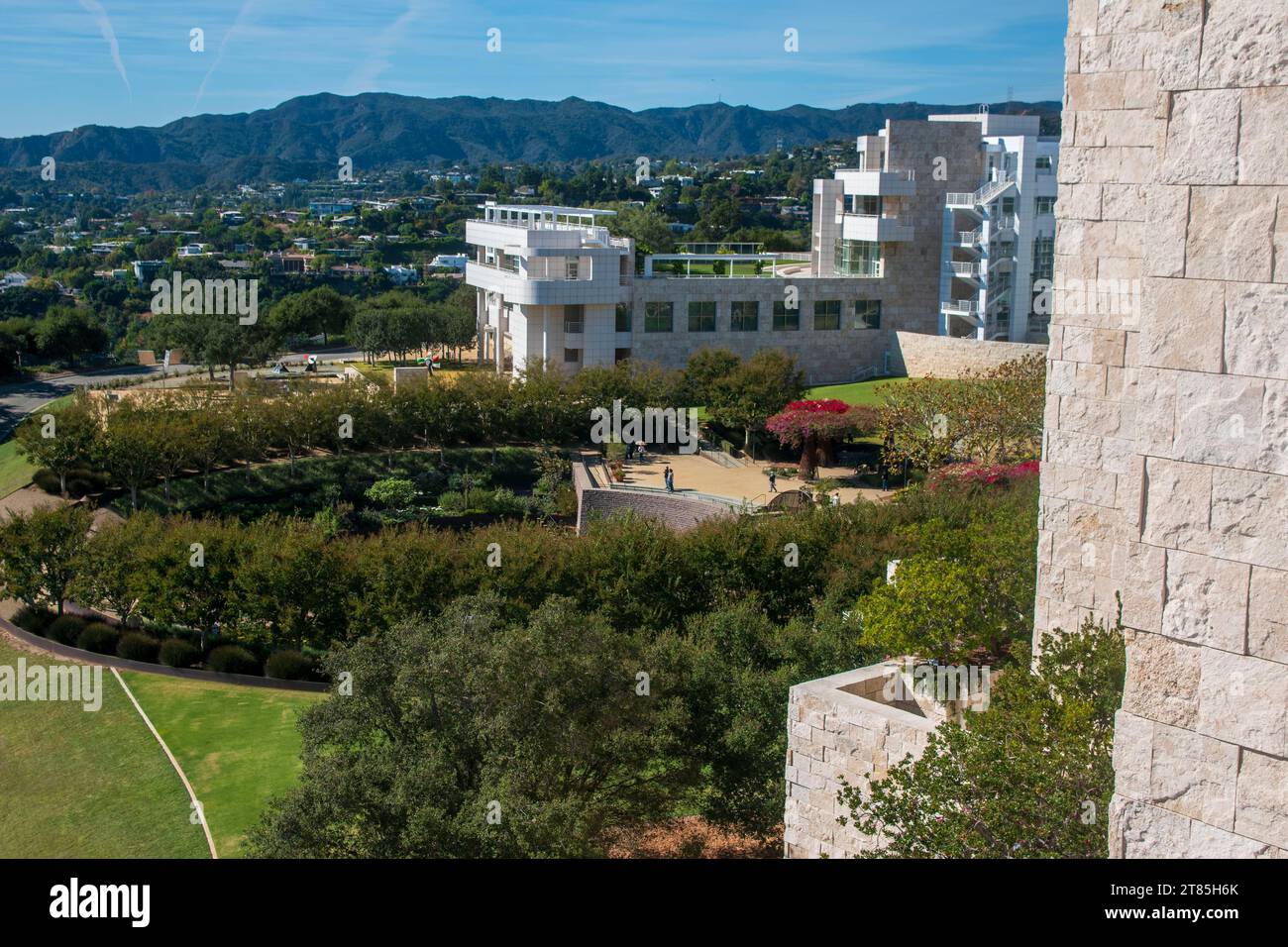 The Getty Center is a museum that sits on a hilltop overlooking Los ...