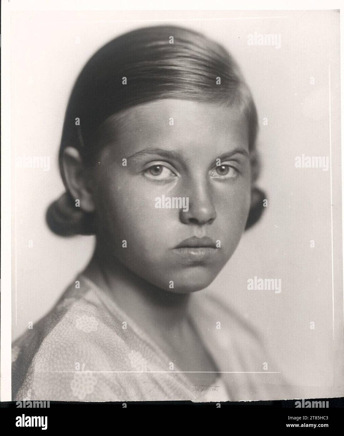Rudolf Koppitz Portrait of the daughter of Hofrat Junk. Silver gelatin ...