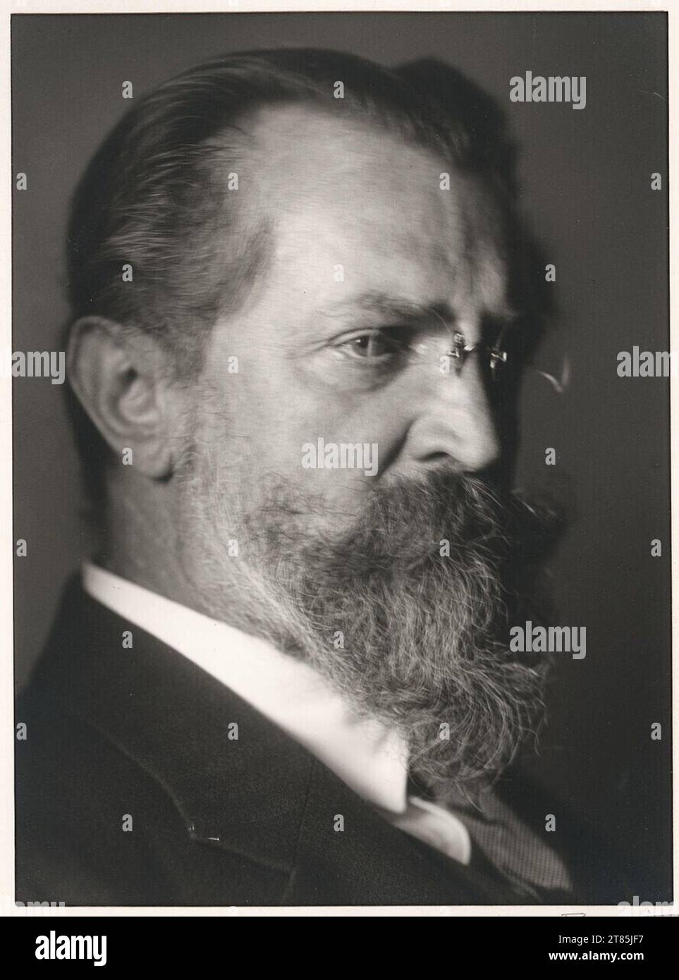 Rudolf Koppitz Silverius Frey. Silver gelatin paper, in the passe ...