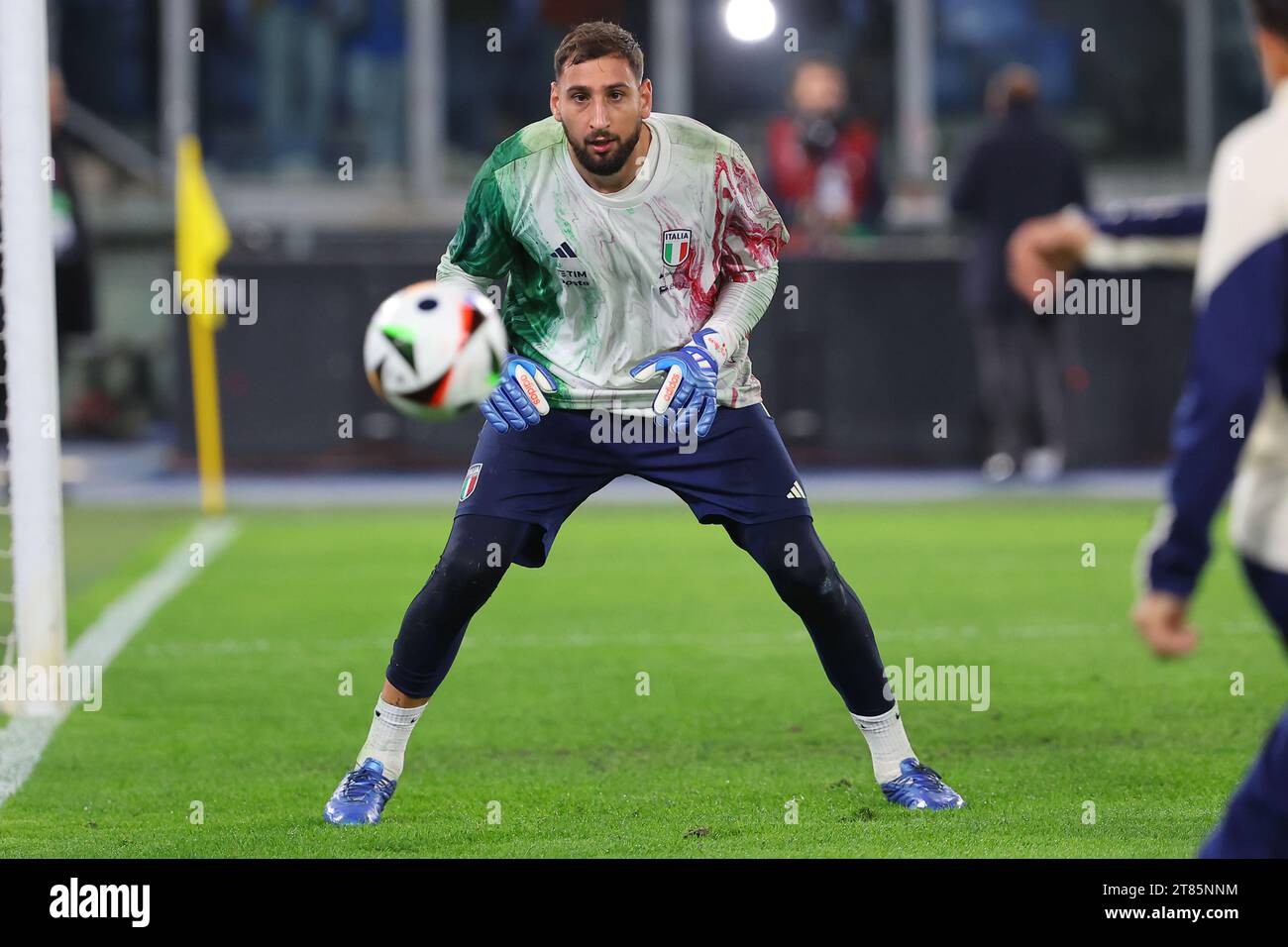 Rome, Italy 17.11.2023: Gianluigi Donnarumma of Italy Warm-up before ...