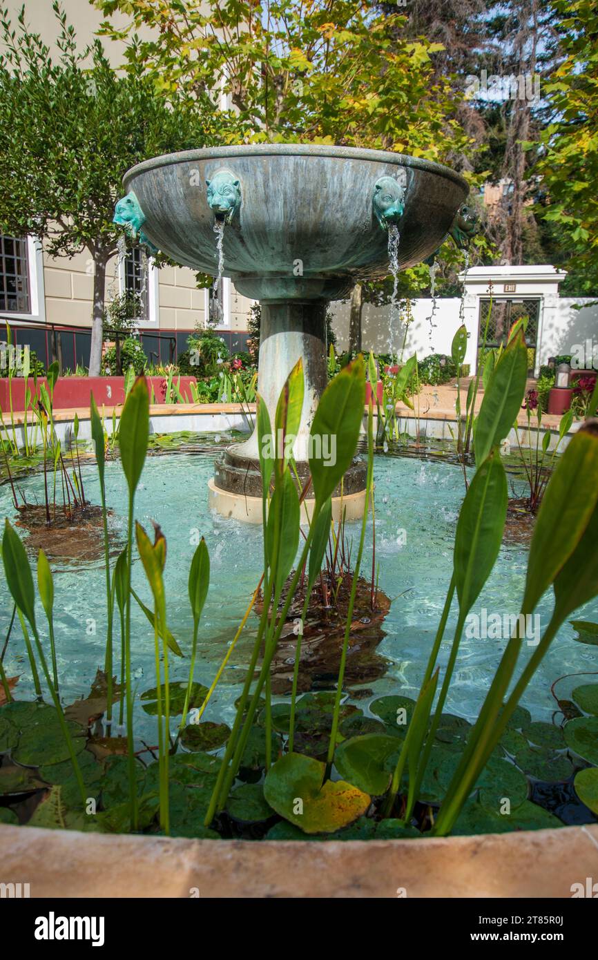 Getty villa statues hi-res stock photography and images - Alamy