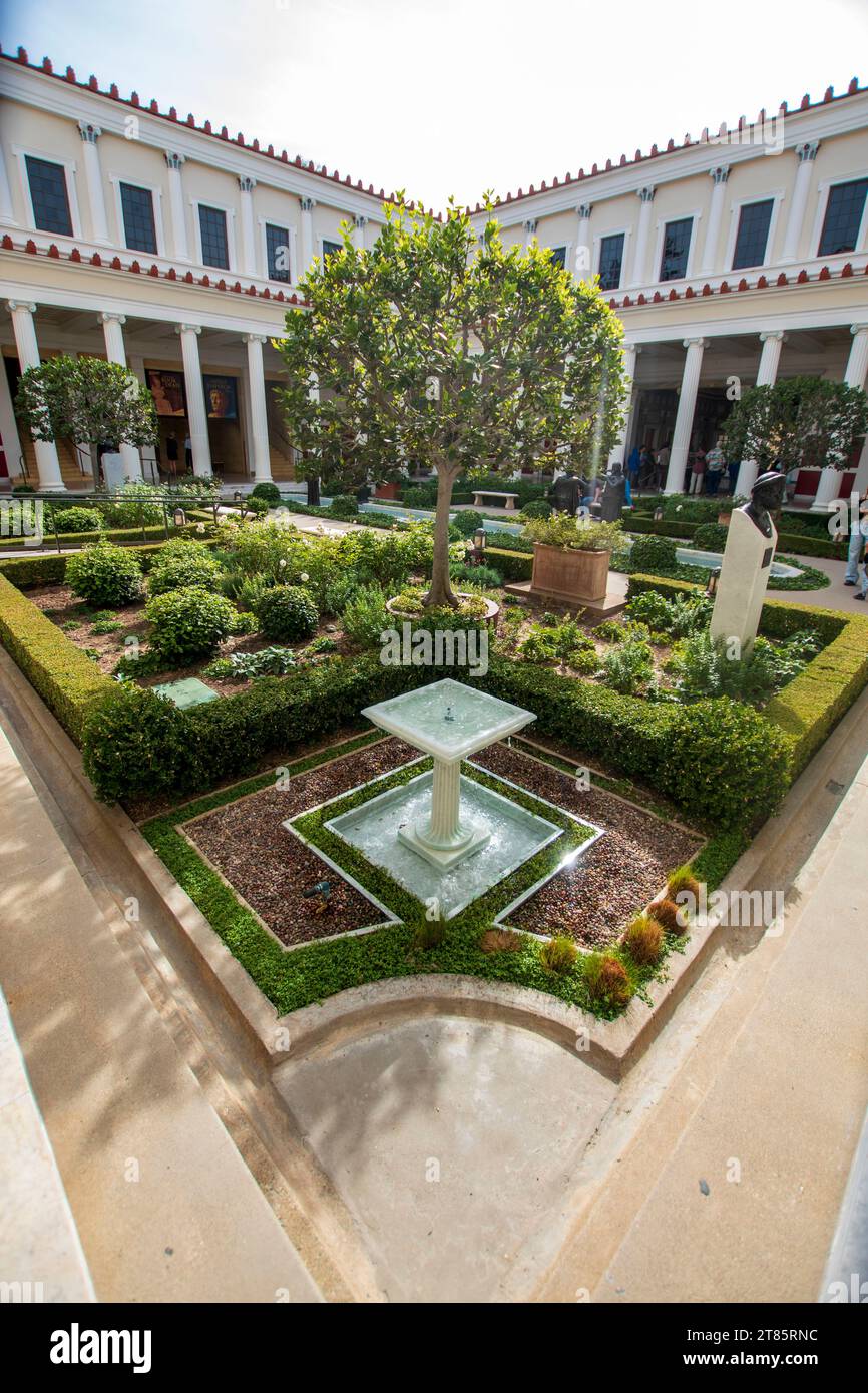 Getty villa statues hi-res stock photography and images - Alamy