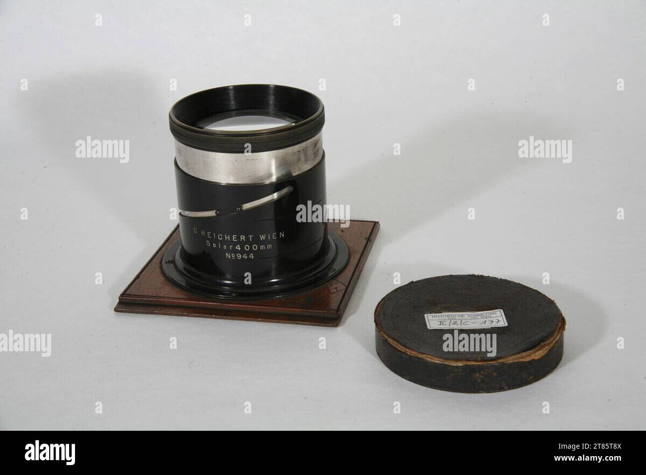 Carl Reichert (Produzent in) Projection lens Solar 400 mm, No. 944 ...
