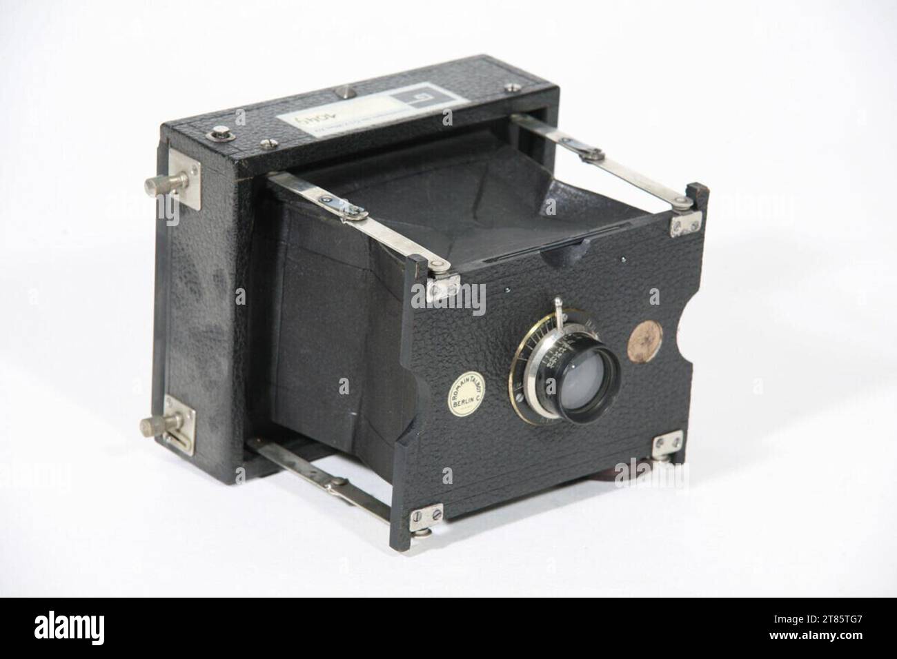 1 9 44 3 32 4 cm hi-res stock photography and images - Alamy