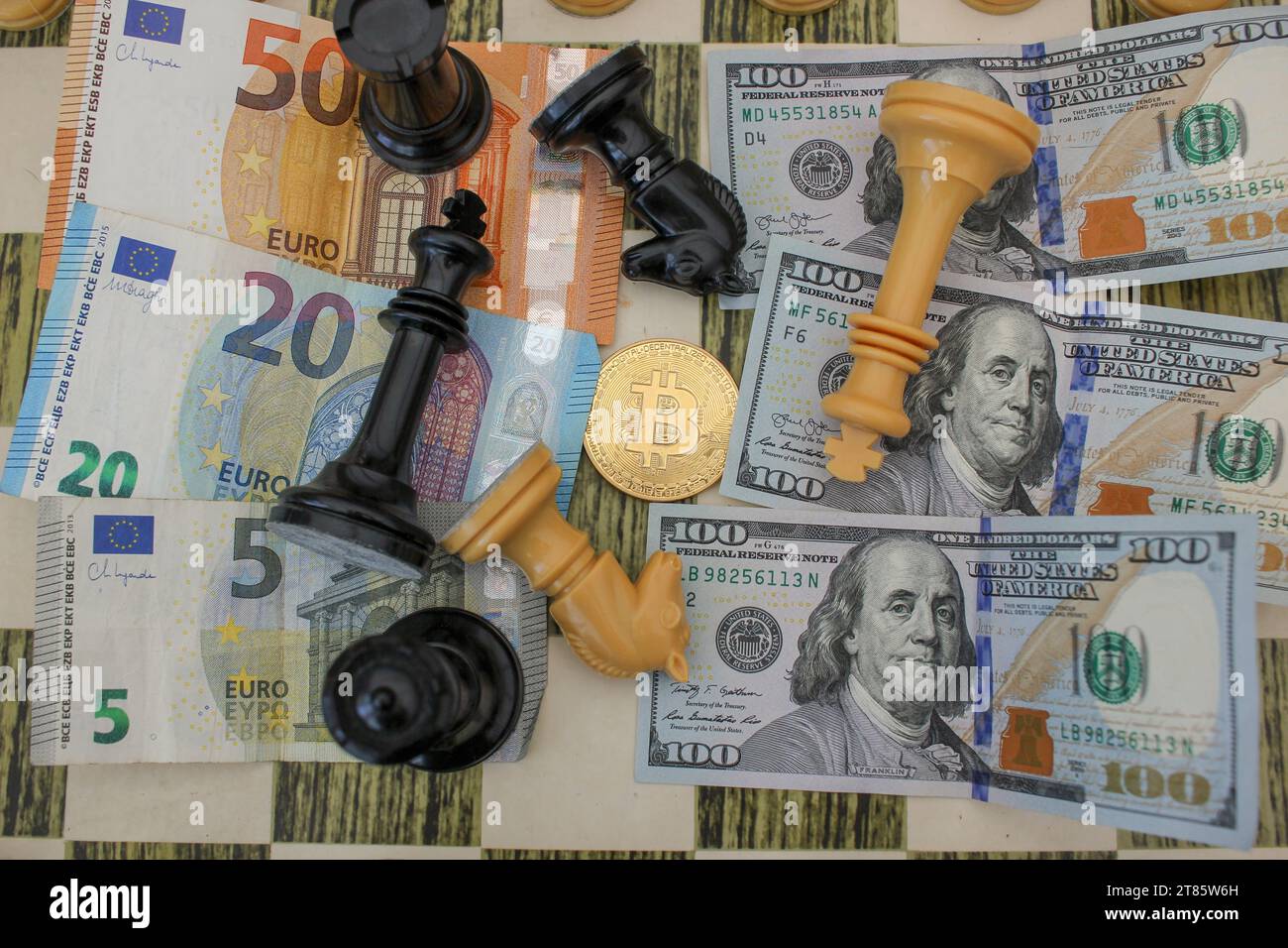 Chess pieces on dollar hi-res stock photography and images - Alamy