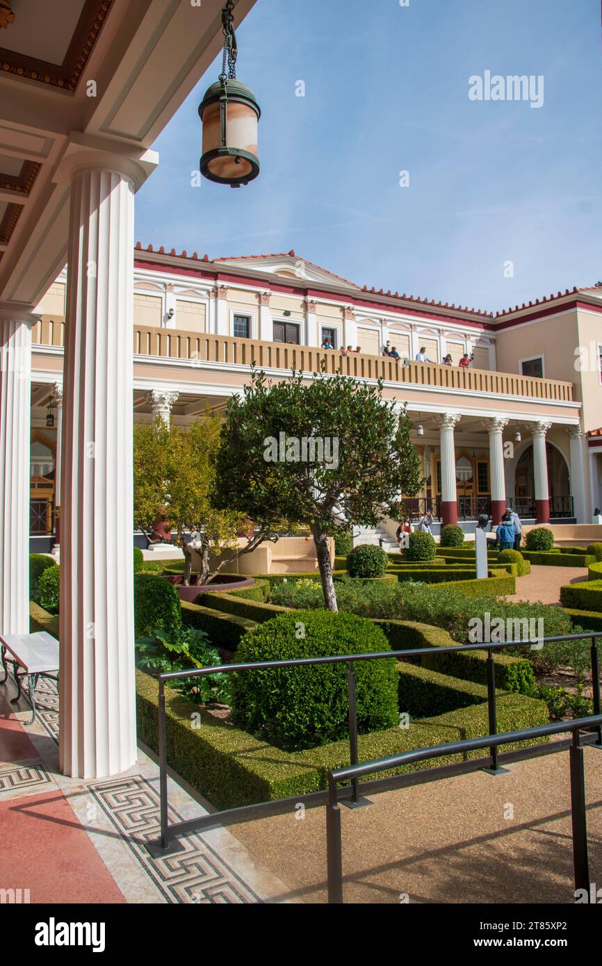 The Getty Villa in Southern California has Greek and Roman art on ...