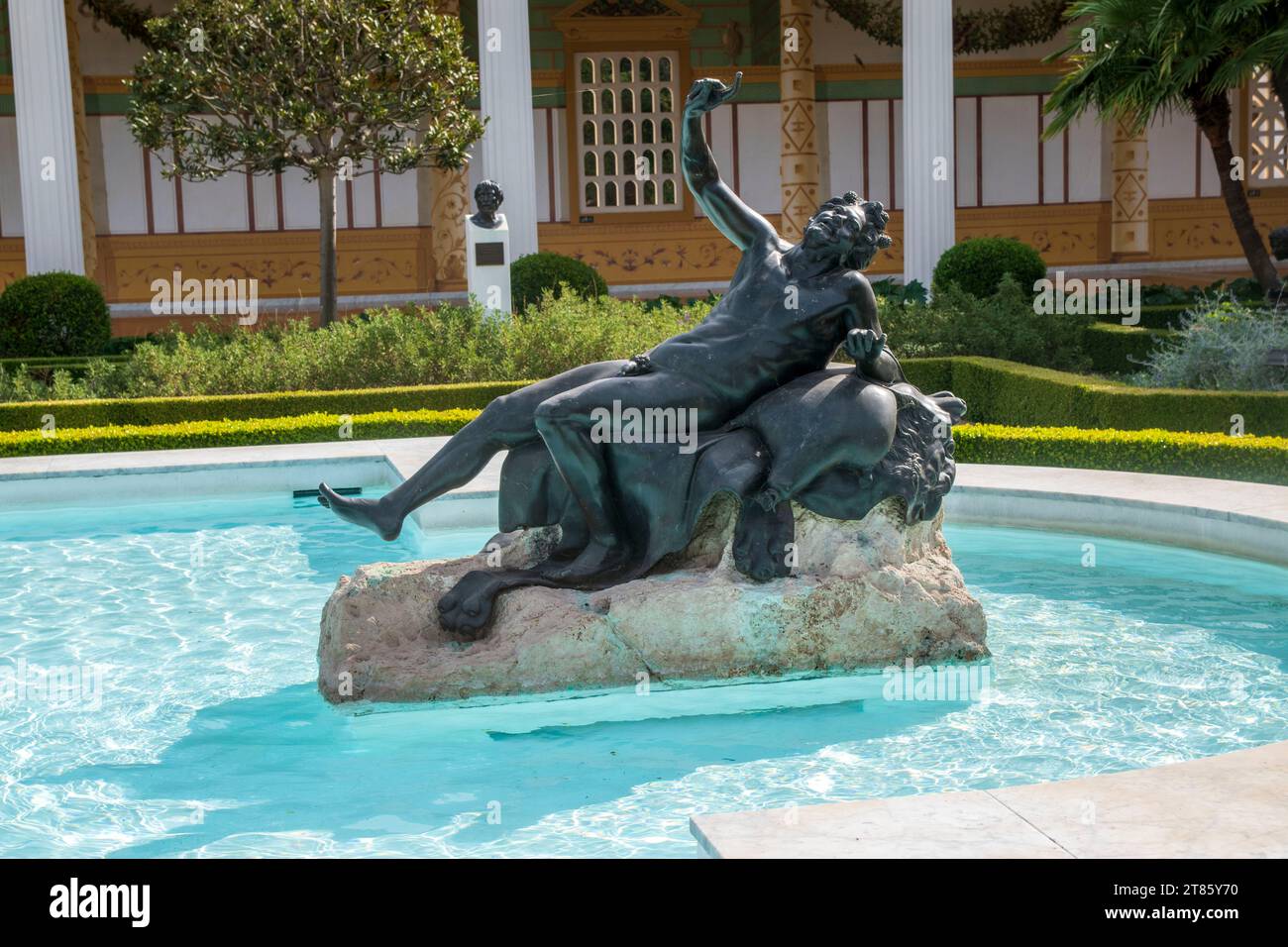 The Getty Villa in Southern California has Greek and Roman art on ...