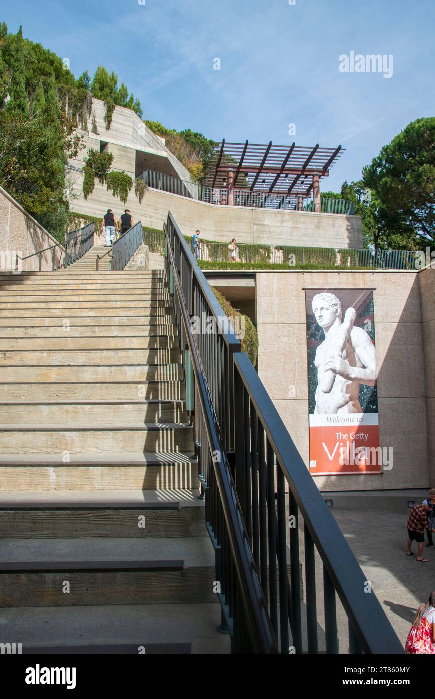 The Getty Villa in Southern California has Greek and Roman art on ...