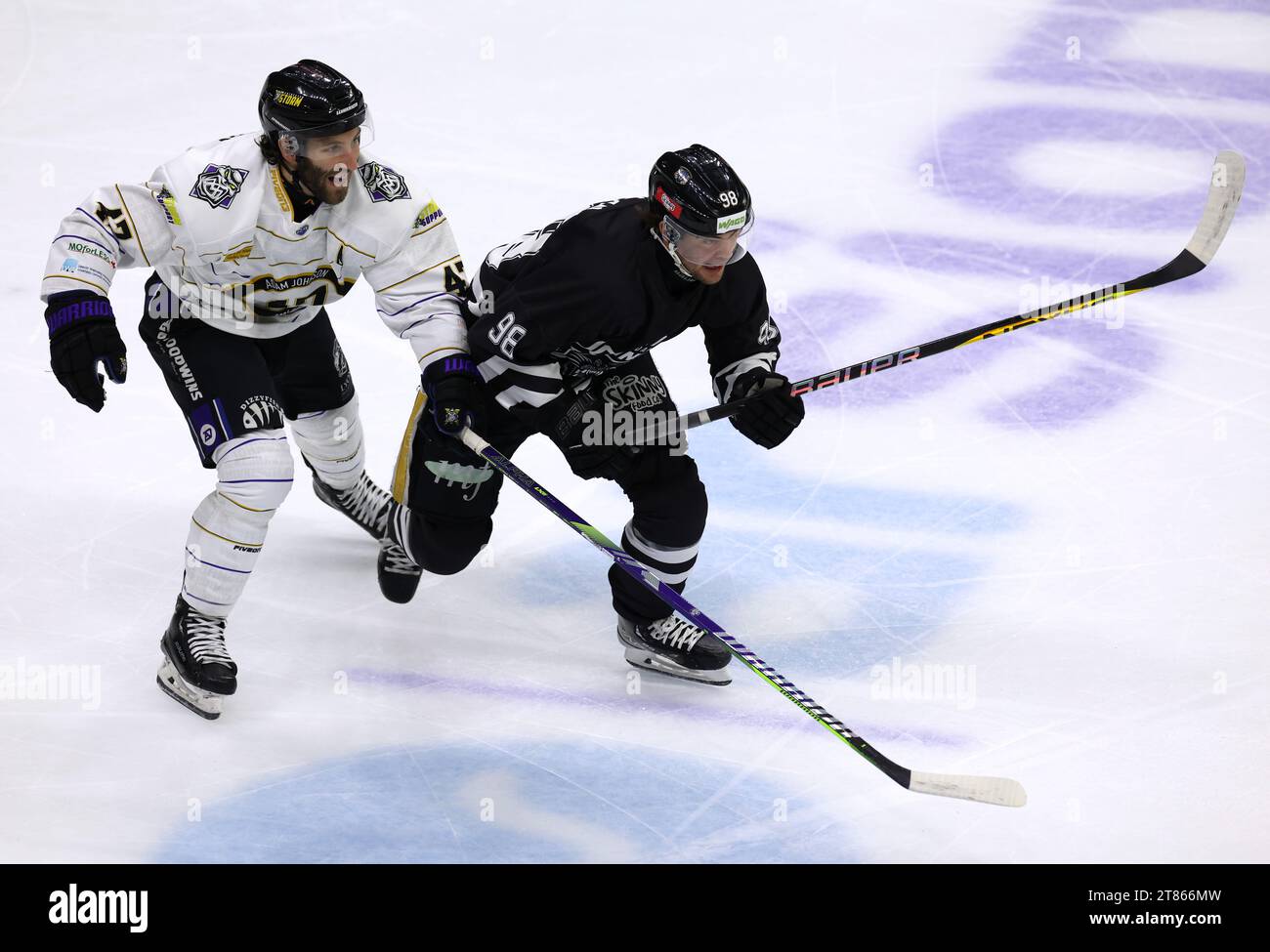 Adam johnson nottingham panthers hi-res stock photography and images ...