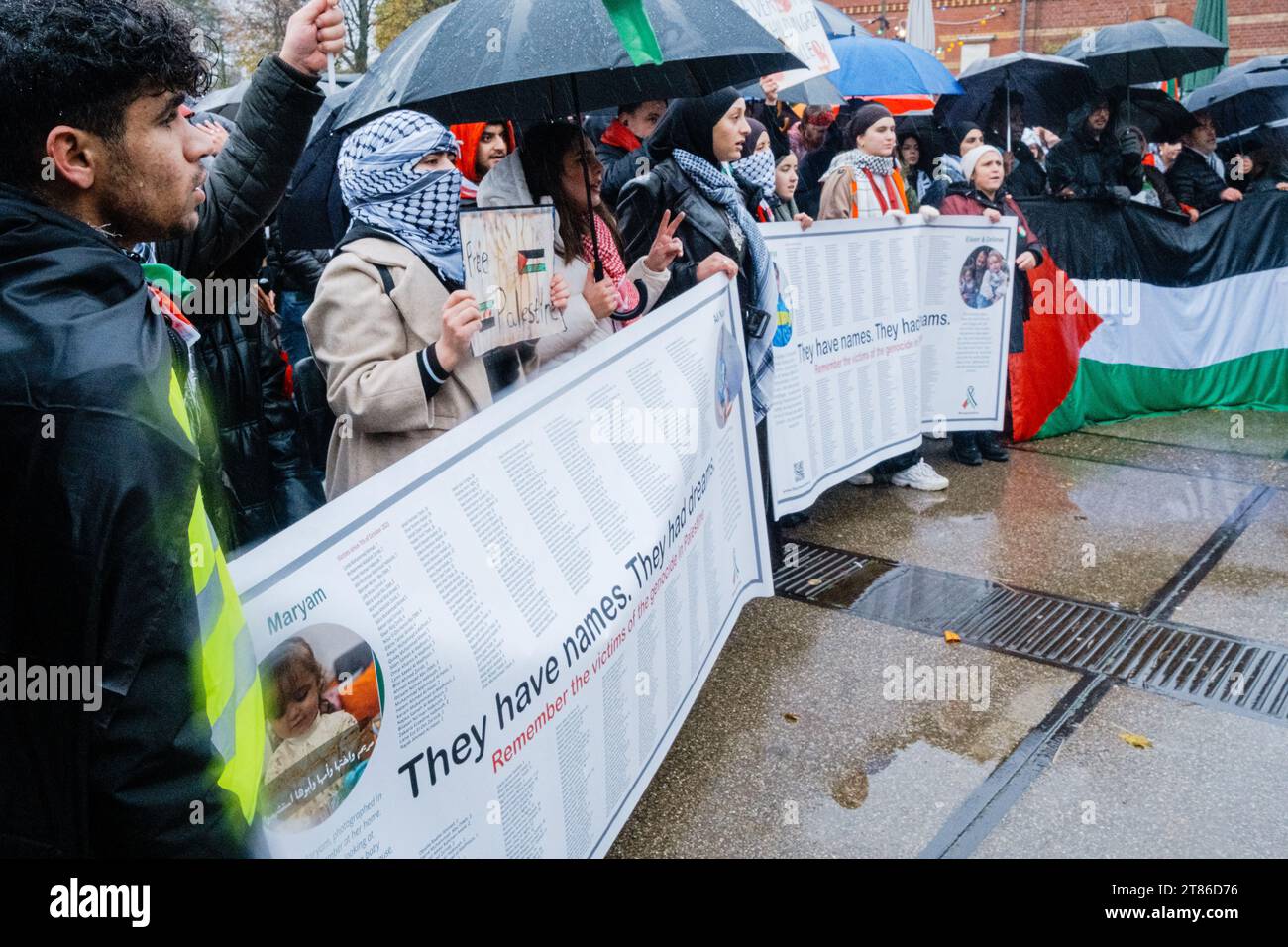 Amsterdam, The Netherlands. 18th Nov 2023. Pro-Palestine demonstrators ...