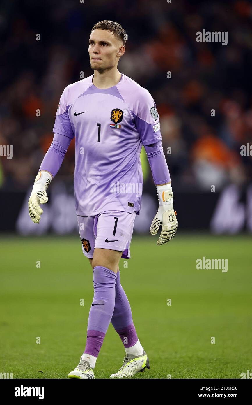 AMSTERDAM - Holland goalkeeper Bart Verbruggen during the European ...